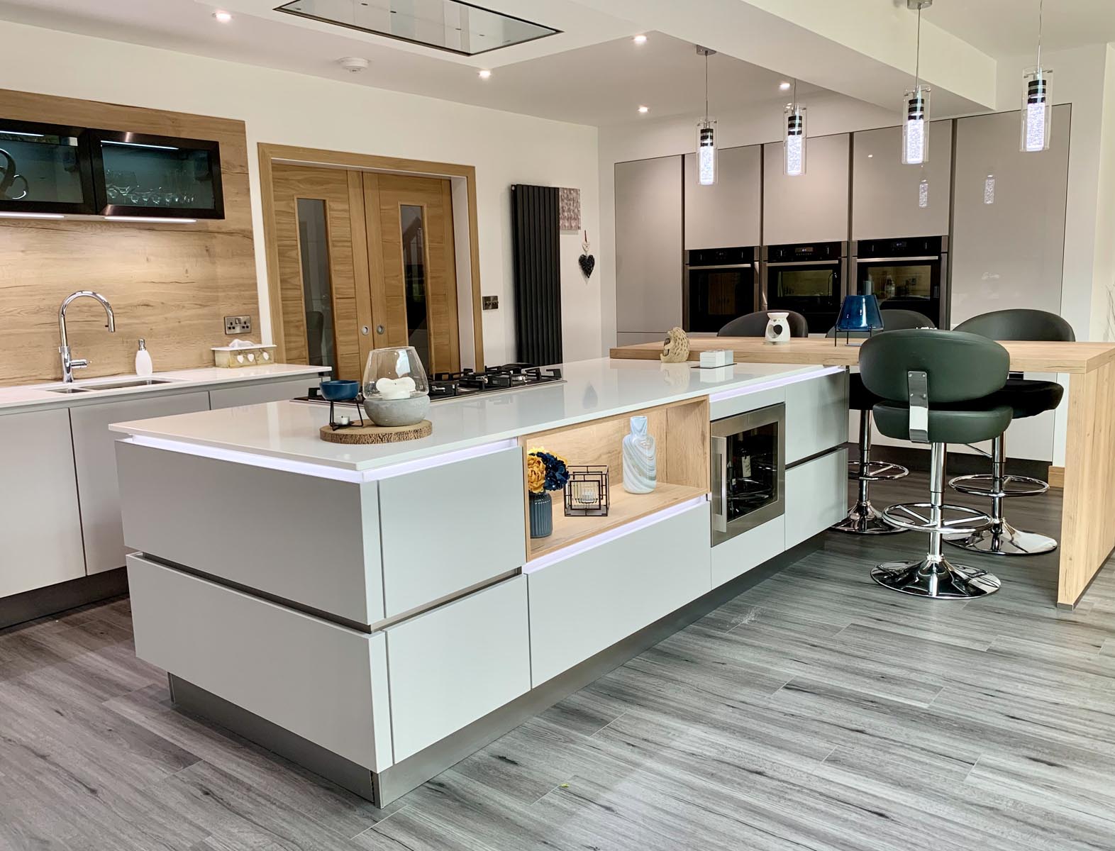 Exmouth Kitchen Designers & Kitchen Fitters in Exmouth - Jurassic ...